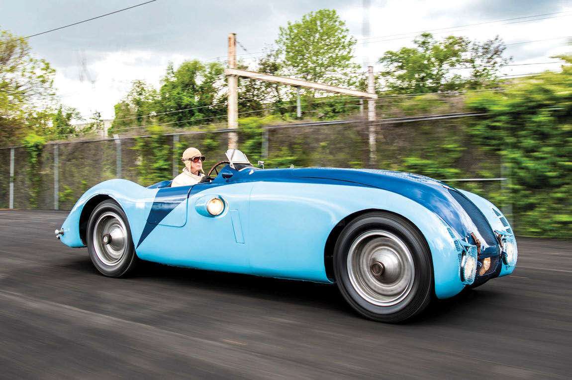 Bugatti 57G "tank" : voyage dans le Tank - Heroestyle